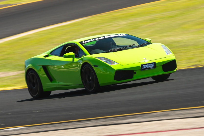 Drive a Lamborghini | Lamborghini Race Track Drive Experience