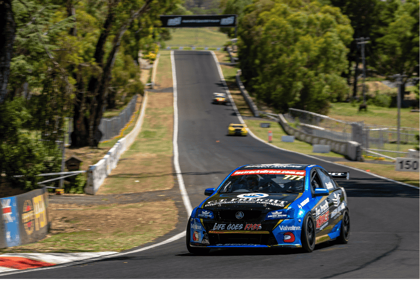 V8 Drive Experience | V8 Hot Laps Experiences | Fastrack